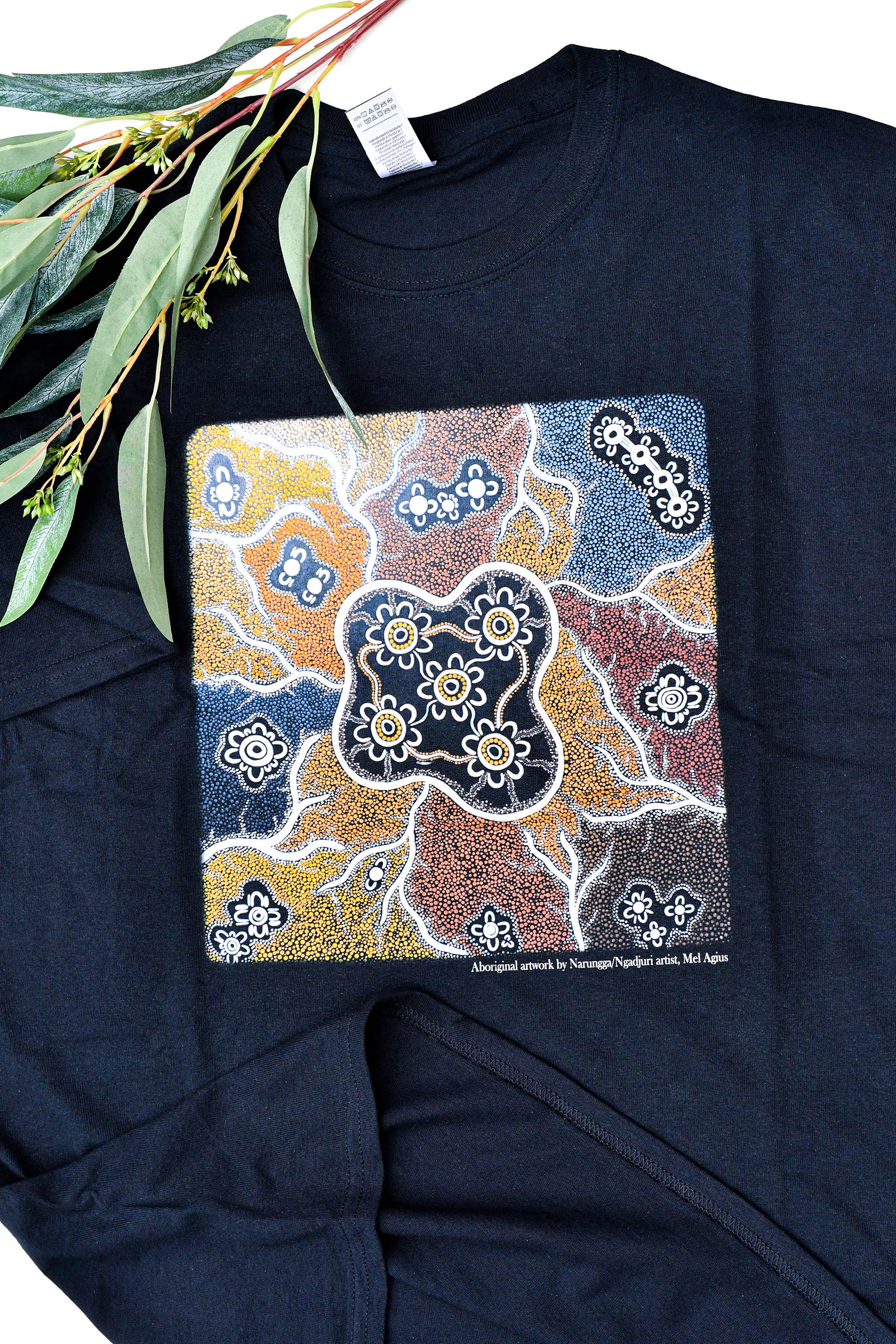 T-Shirt – Women’s Gathering – Ochre Dawn